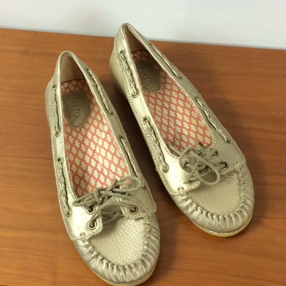 Fossil | Shoes | Fossil Gold Metallic Shoes | Poshmark